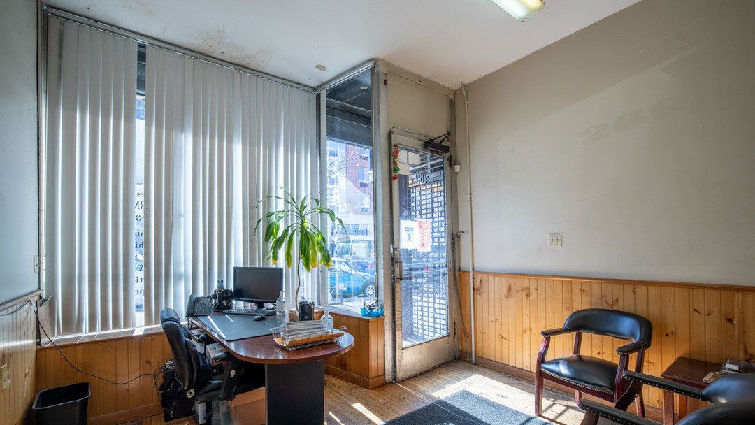 Broken Floor Tile Can Result In Slipping/Tripping | Kerner Law Group, P.C.